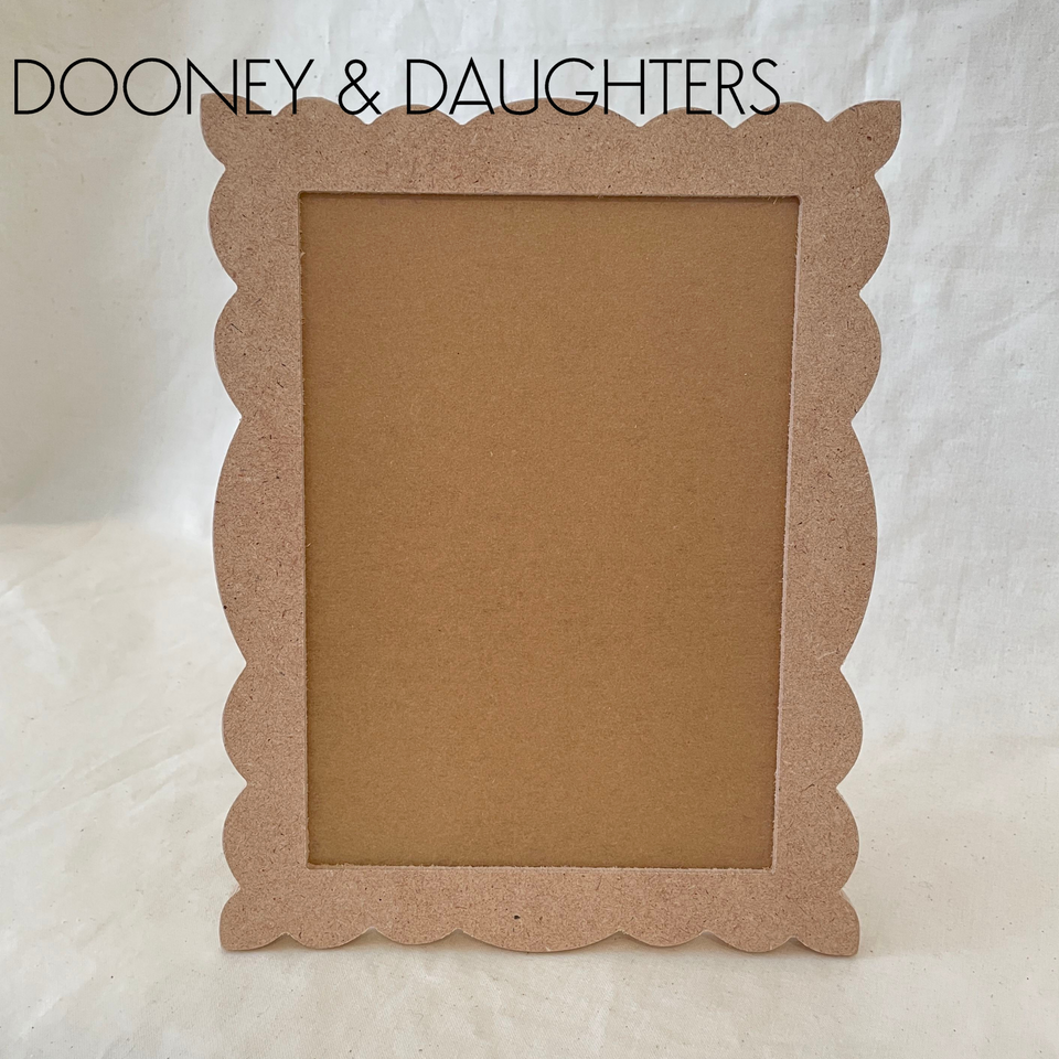 Scallop Photo Frame | Ready to Decorate | Dooney & Daughters