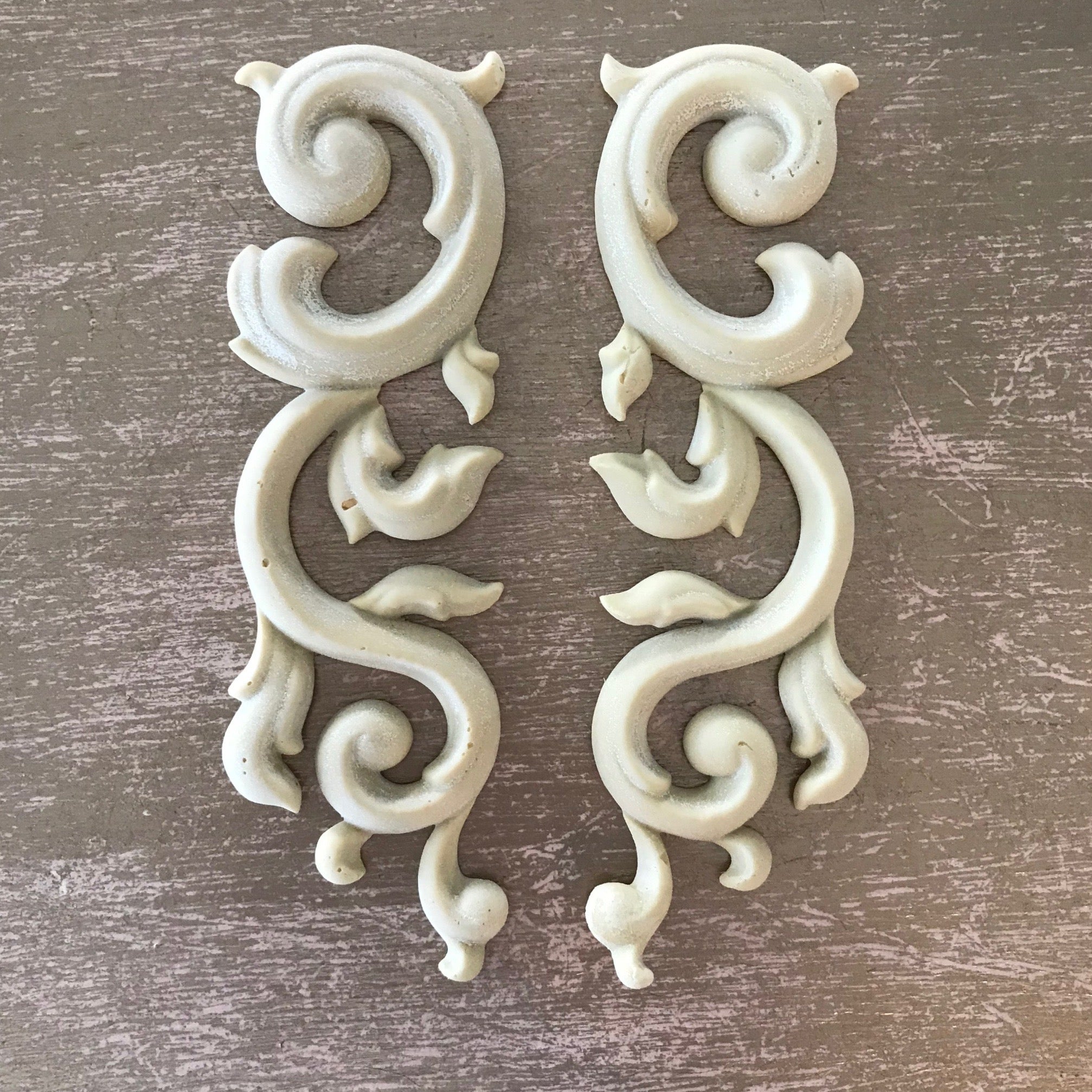 Scroll SC49 Antique Architectural | Efex Mouldings | Dooney & Daughters